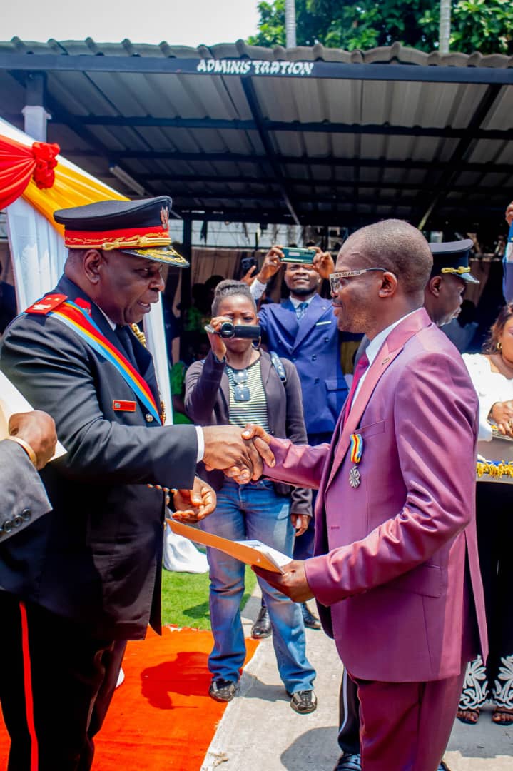 YALI Alum awarded medal of the national Order of civic Merit - Yali RLC ...